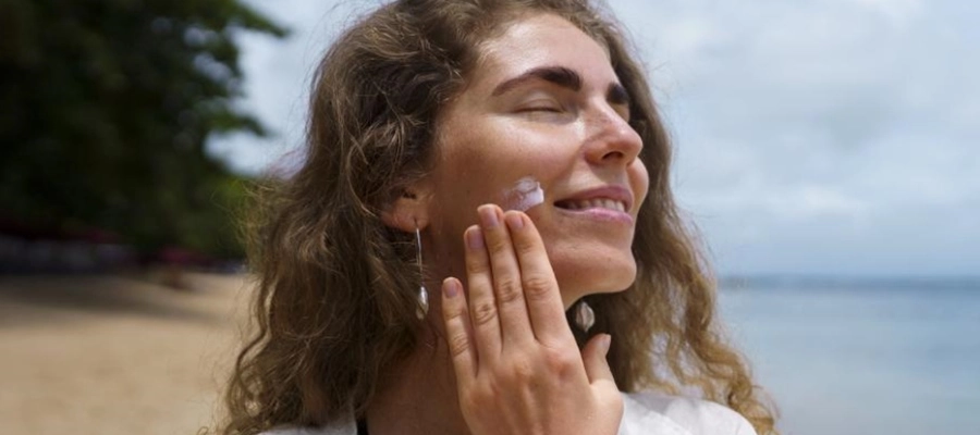 Protetor solar para rosto: dicas para escolher + como aplicar